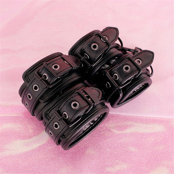 Black Leather Thick Leash Handcuff Collar Set – DDLG Playground