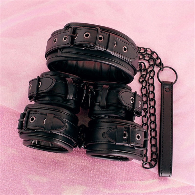 Black Leather Thick Leash Handcuff Collar Set – DDLG Playground